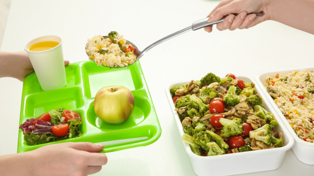 Improving adolescents’ dietary behaviours in the school-setting ...